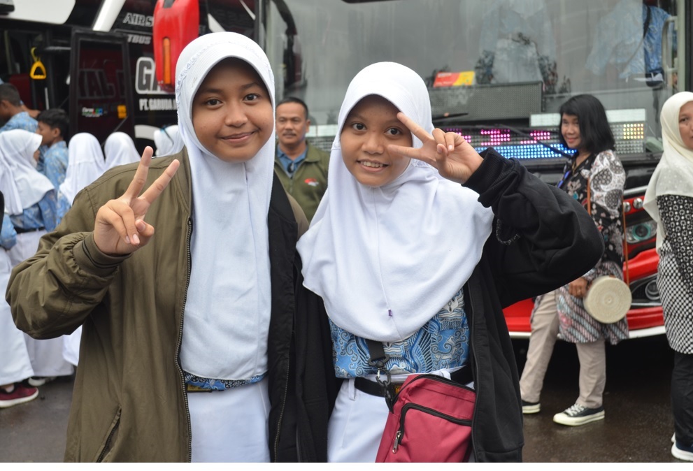 Study Lingkungan Jakarta Bandung