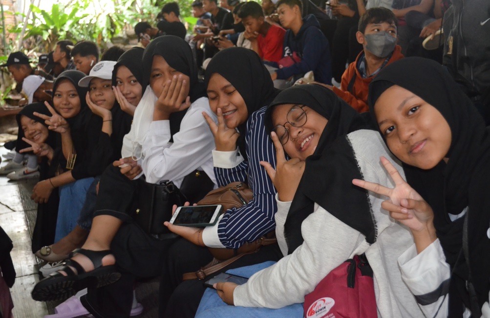 Study Lingkungan Jakarta Bandung